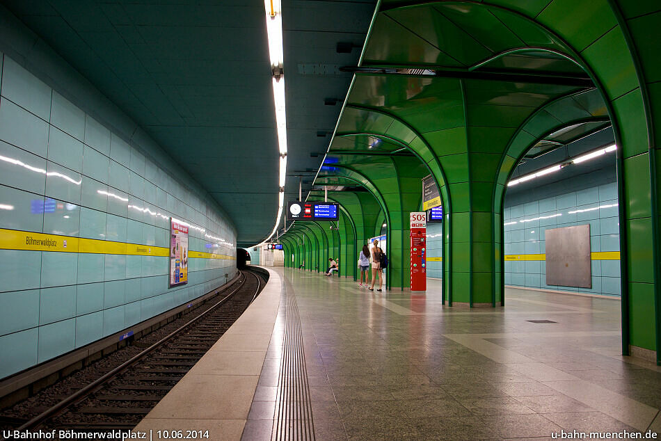U-Bahnhof Böhmerwaldplatz (U4) - U-Bahn München