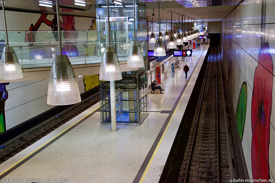U-Bahn München - U-Bahnhof Moosach (U3)