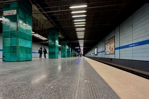 U-Bahnhof Goetheplatz (U3, U6) - U-Bahn München